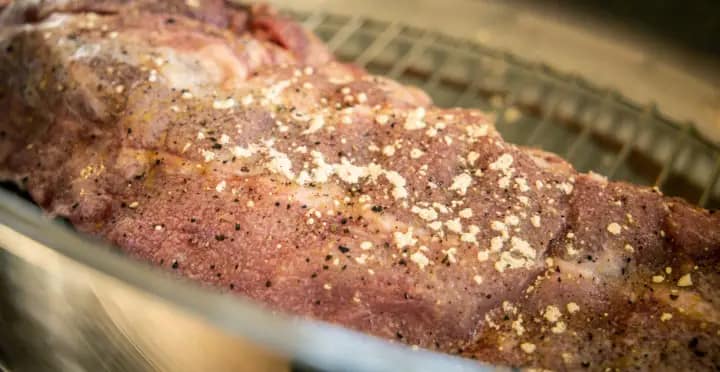 How To Cook Salt Pork In The Oven - FoodieJunk
